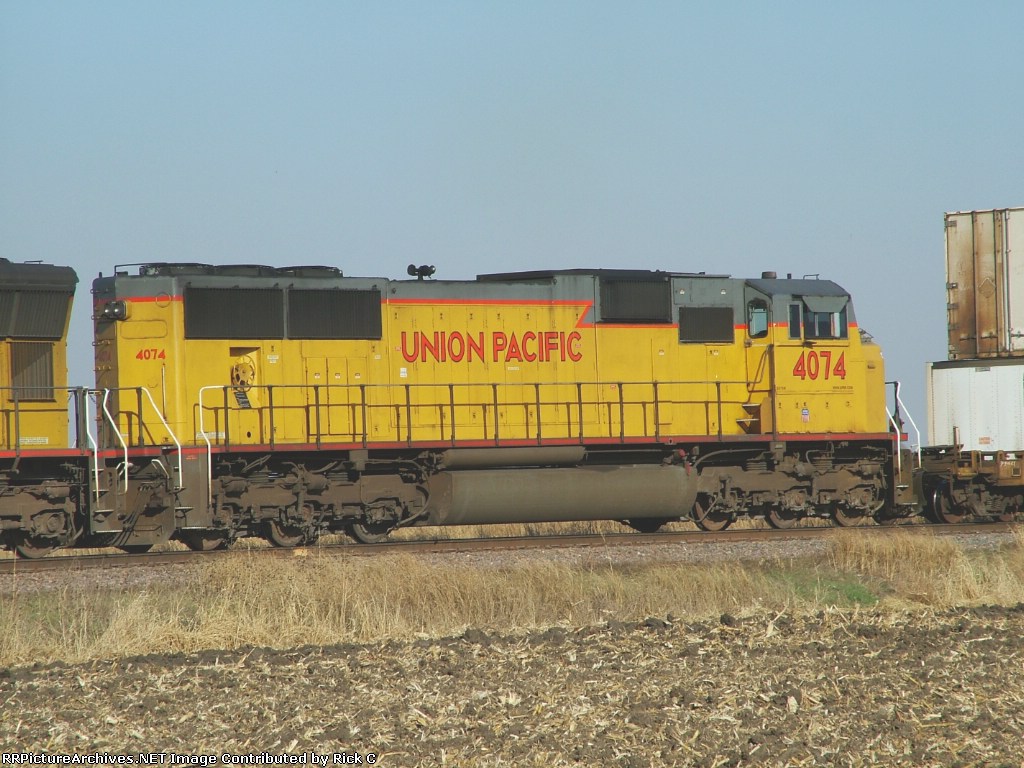 UP 4074